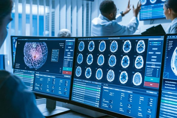 What Are the Pros & Cons of Radiology?